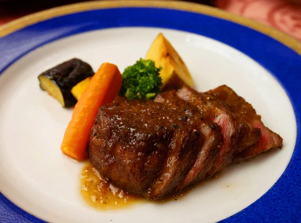 Chateau of beef steak Stock Photos, Royalty Free Chateau of beef steak ...