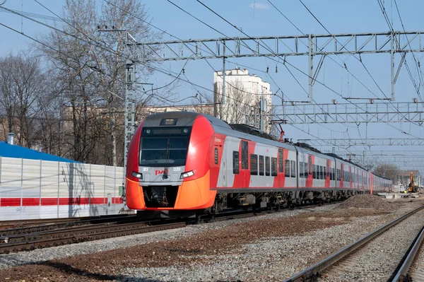 Speed Electric Multiple Units Train Es1P 014 Swallow Park Patriot ...
