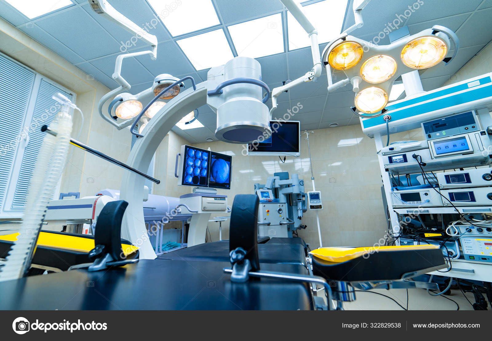 Equipment and medical devices in modern operating room. Operatin Stock ...