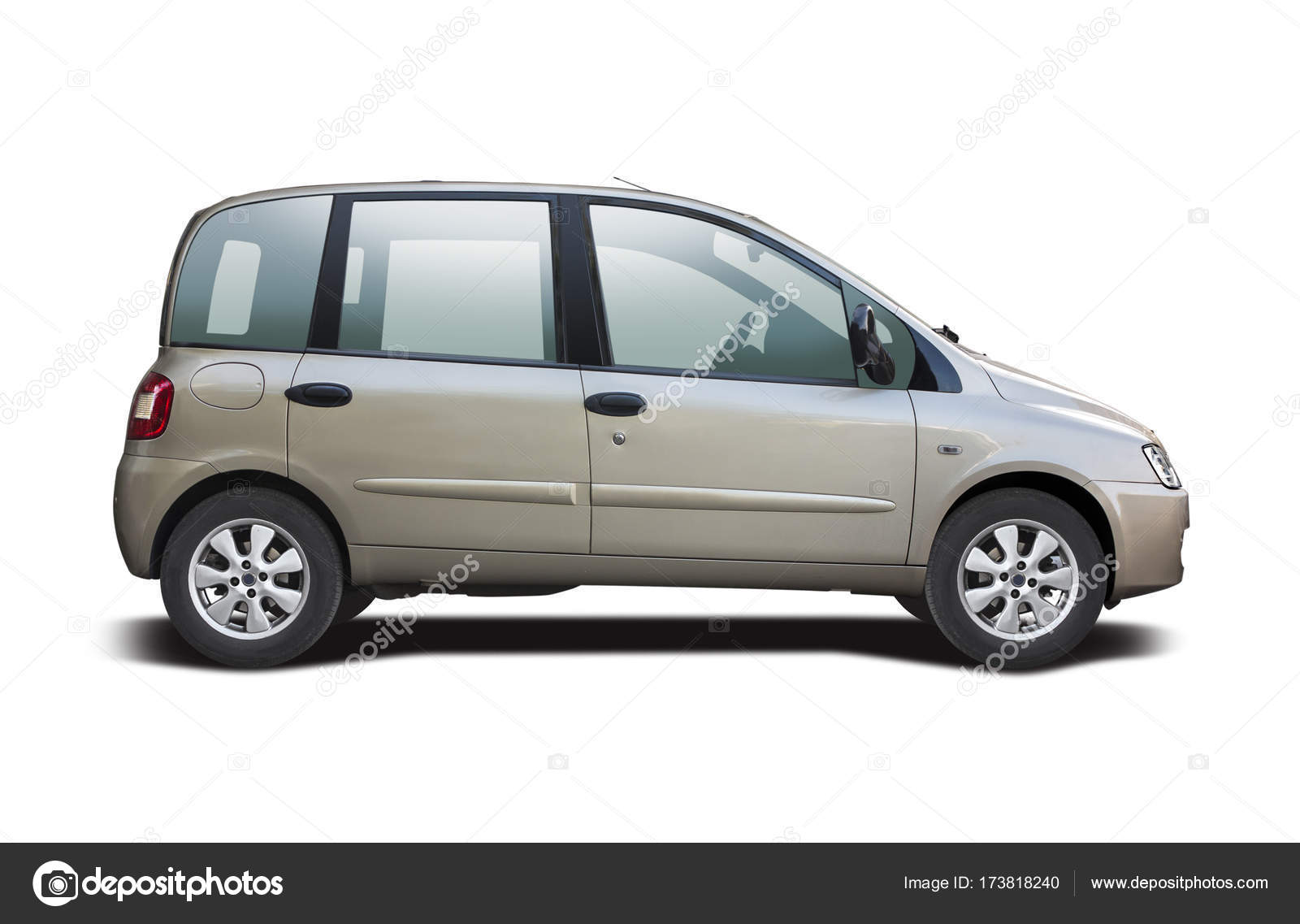 Fiat Multipla side view isolated on white – Stock Editorial Photo ...