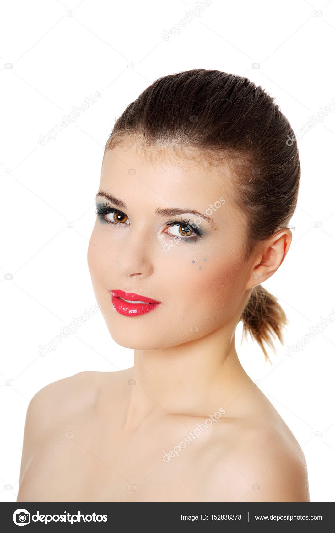 Beautiful young woman close-up portrait — Stock Photo © Marcinska ... Beautiful young woman close-up portrait — Stock Photo © Marcinska ...