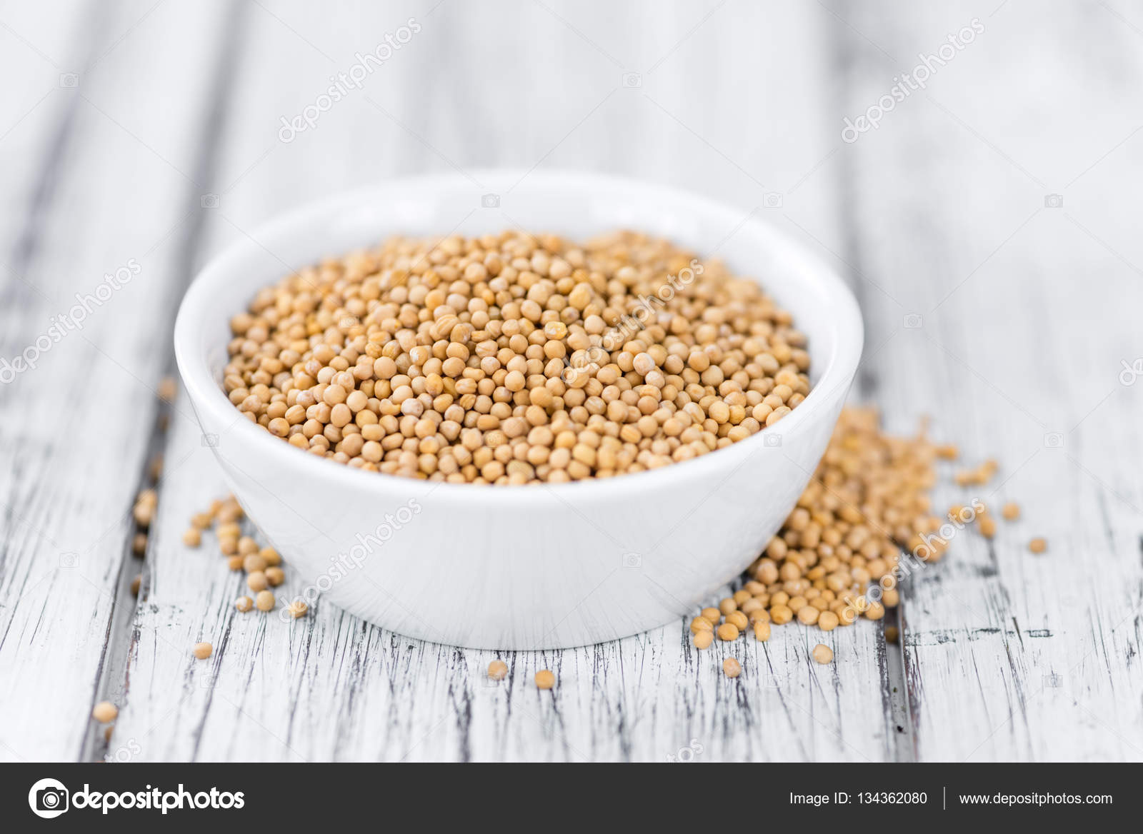 Fresh made Mustard Seeds — Stock Photo © HandmadePicture #134362080