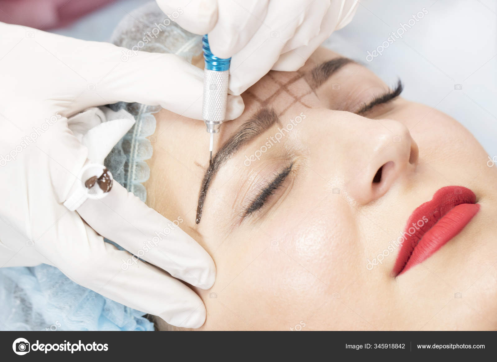Microblading Eyebrow Tattoo Procedure Beauty Salon Women — Stock Photo ...