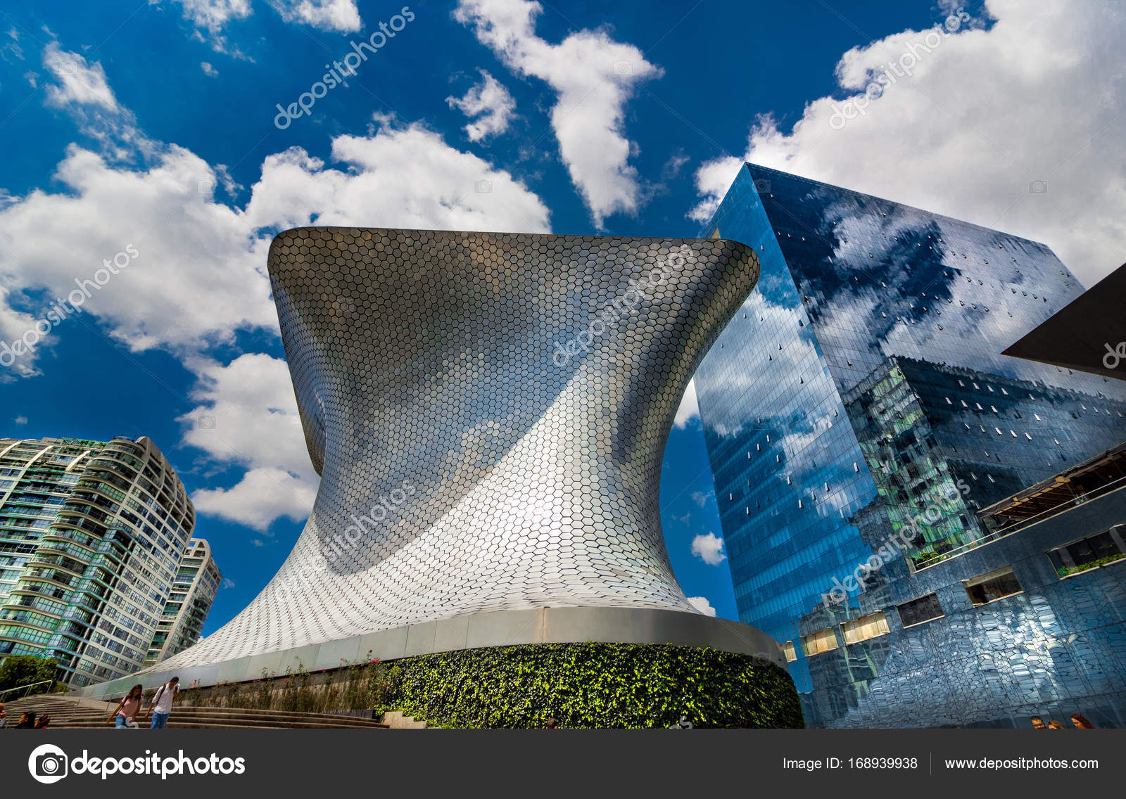 Museo Soumaya, un grande de Ciudad de Mexico. – Stock Editorial Photo ...