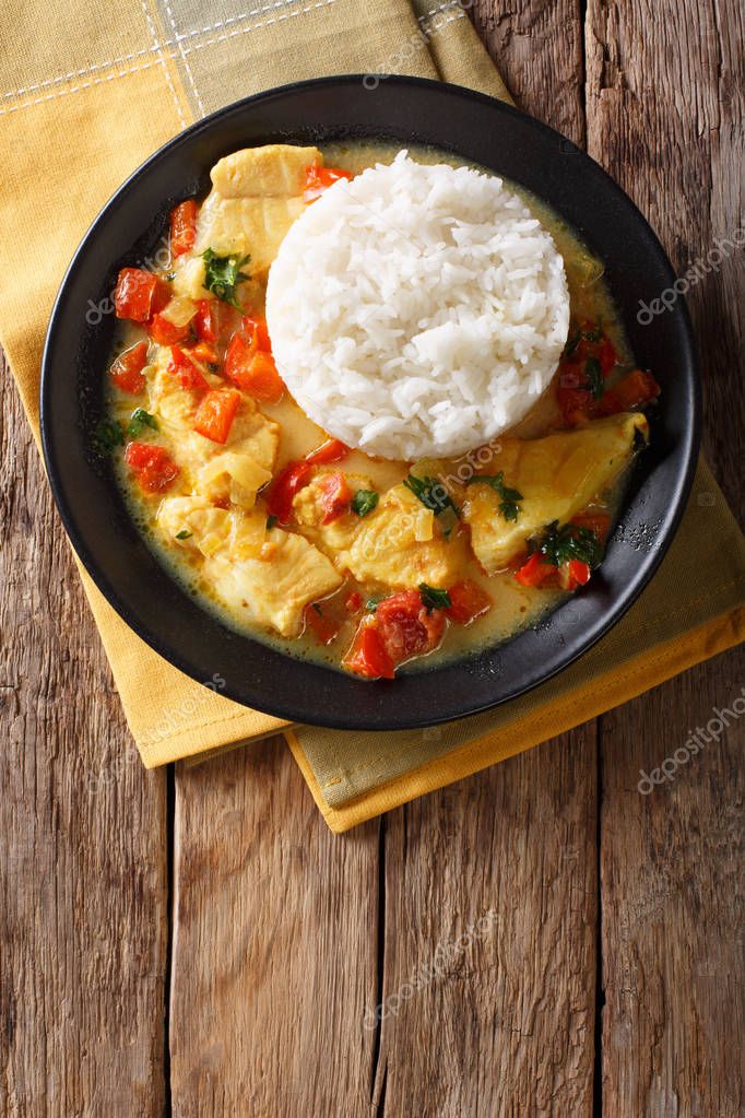 Pescado encocado o pescado con salsa de coco es un cacao ecuatoriano 2022