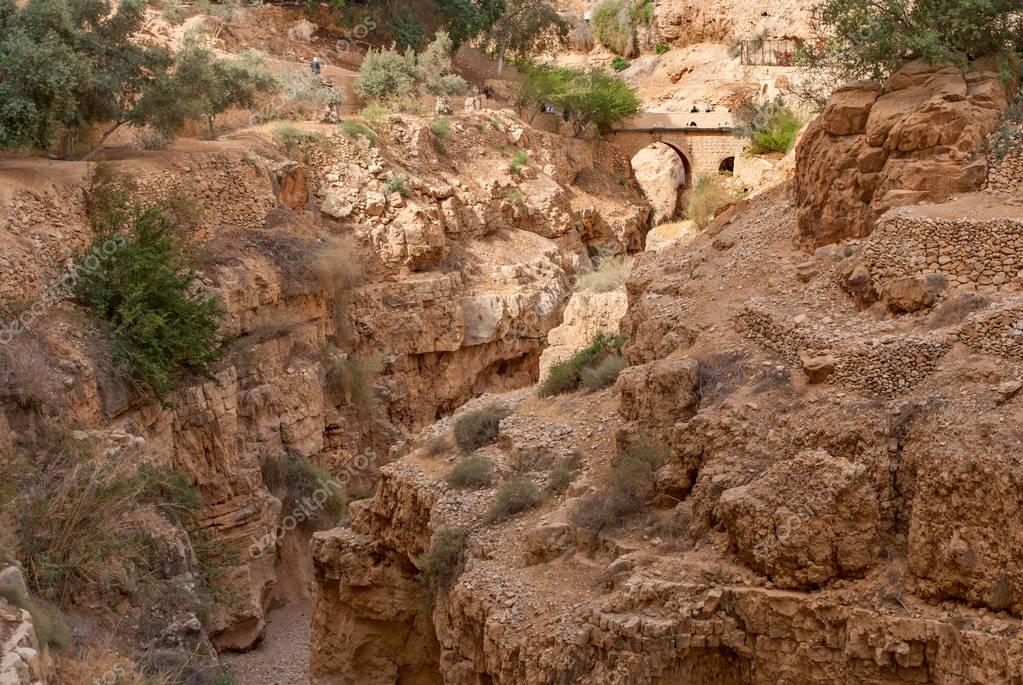 Wadi Qelt en el desierto de Judea alrededor del Monasterio Ortodoxo de San Jorge 2022