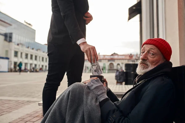 Giving Money To Homeless