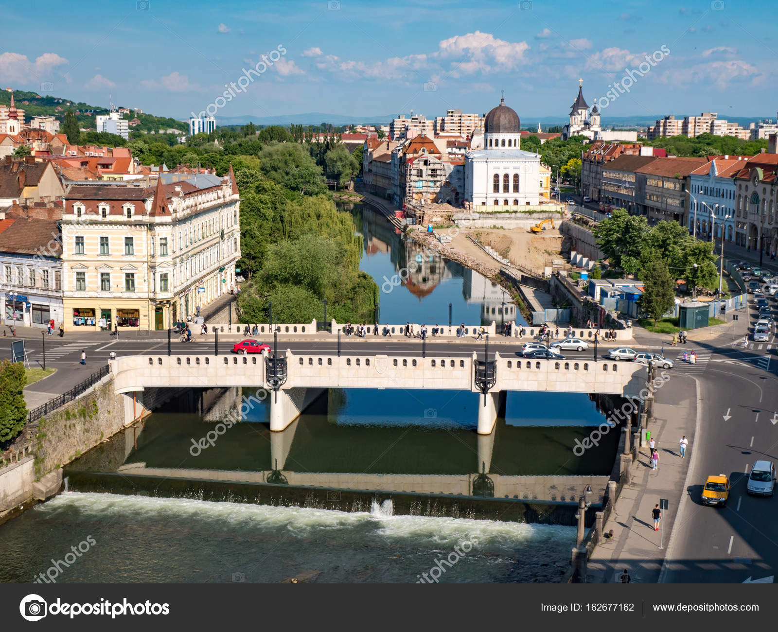 Oradea city center. Bridge over Crisul Repede river and Sion Syn ... Oradea city center. Bridge over Crisul Repede river and Sion Syn ...