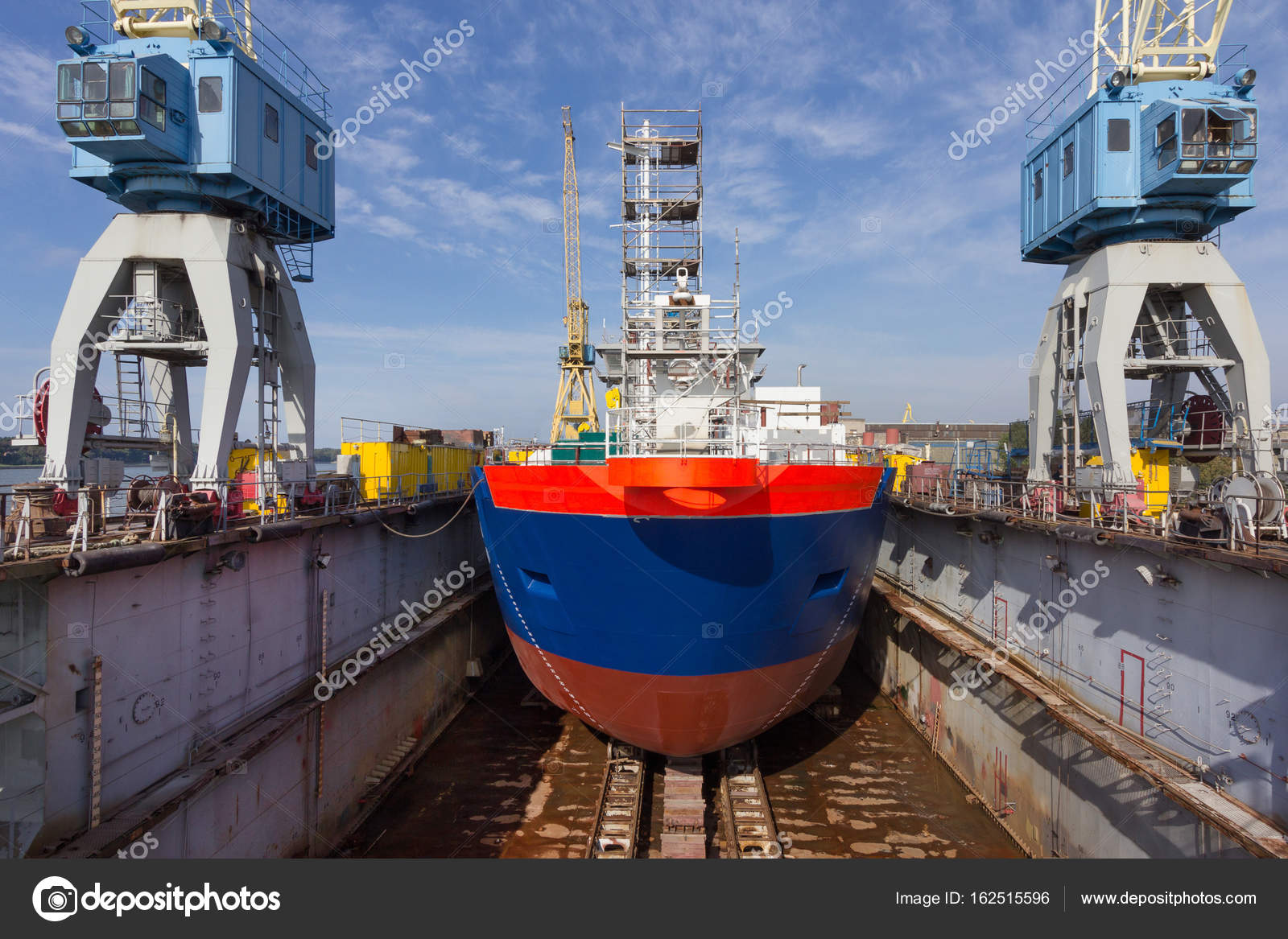 Dock at the shipyard Stock Photo by ©Fodio55 162515596