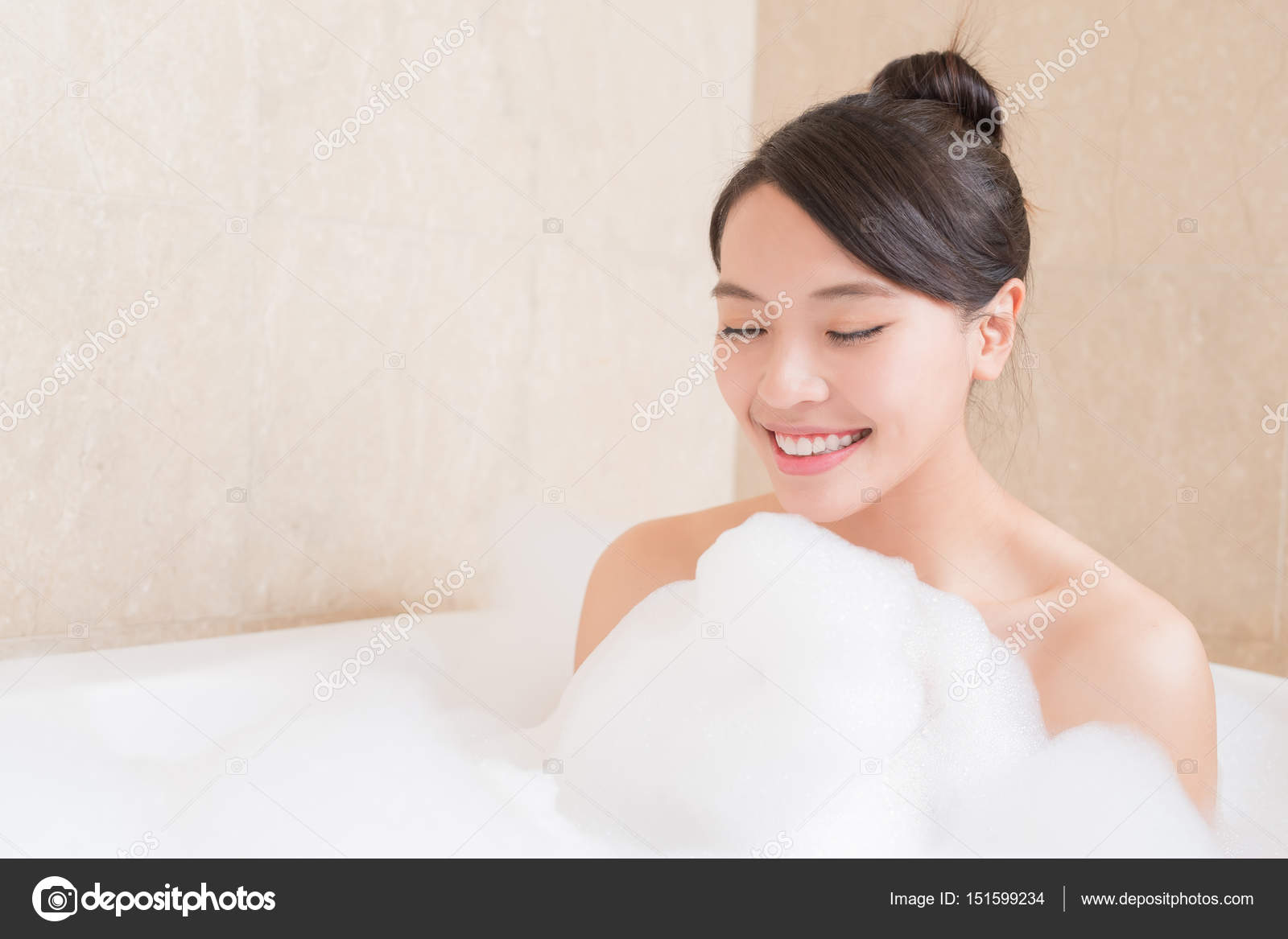 Beautiful woman taking bath Stock Photo by ©ryanking999 151599234