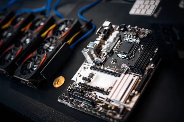 Gpu mining rig Stock Photos, Royalty Free Gpu mining rig Images ...