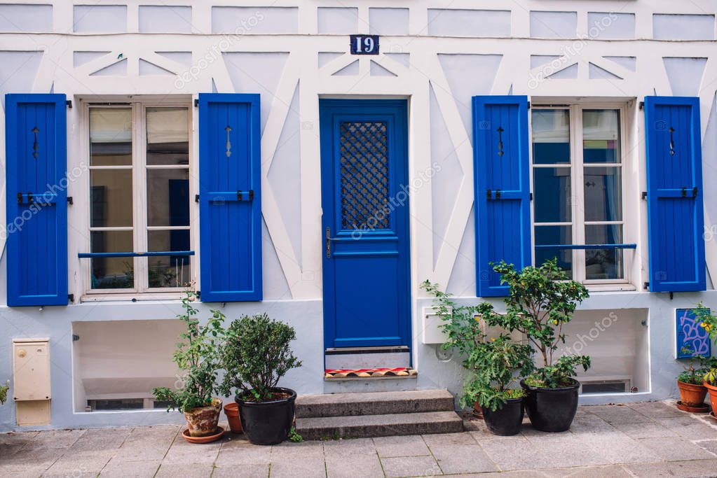 Rue Cremieux Paris en el distrito 12 de París es un lugar de casas de ...