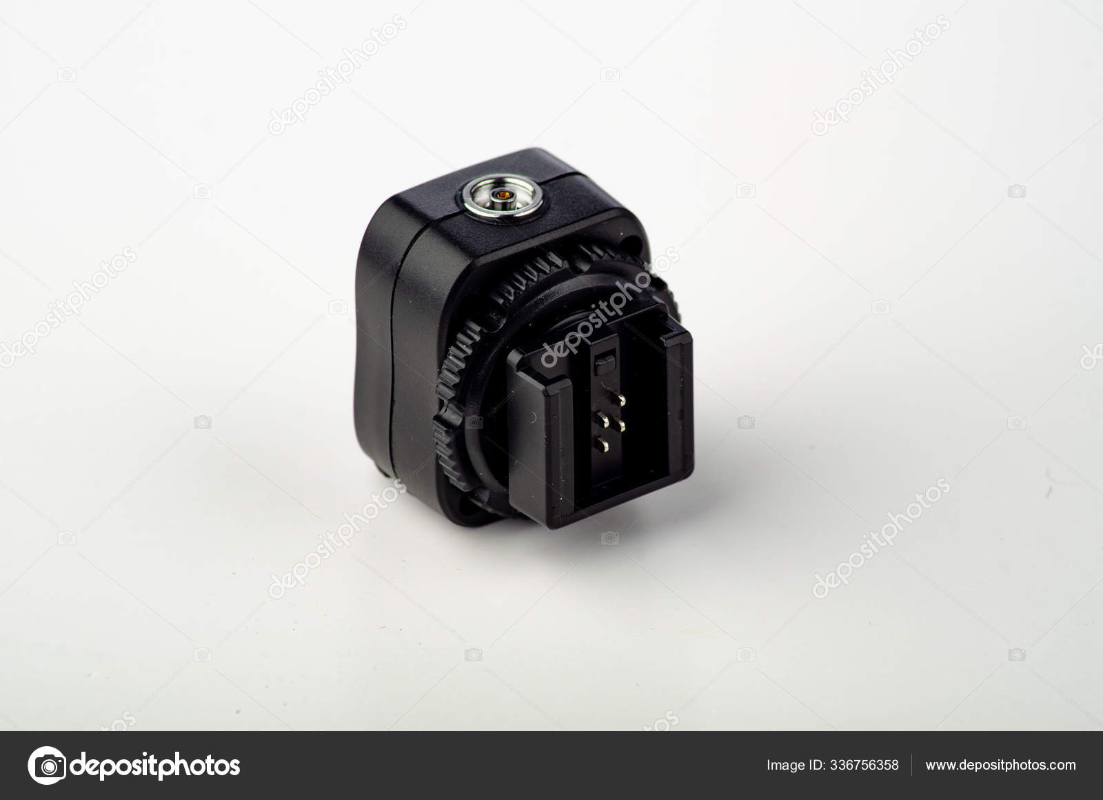 Hot shoe flash trigger sync adapter. — Stock Photo © design_ua #336756358