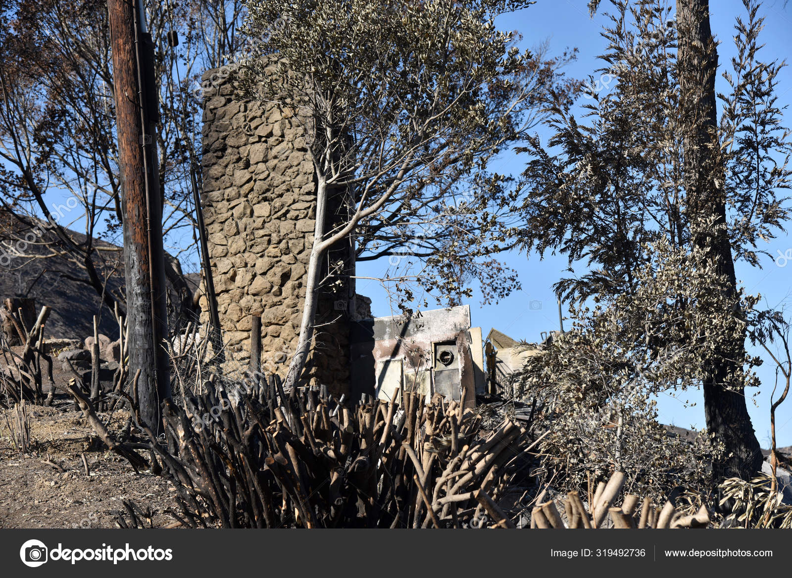 House destroyed by wildfire — Stock Photo © MSPhotographic #319492736
