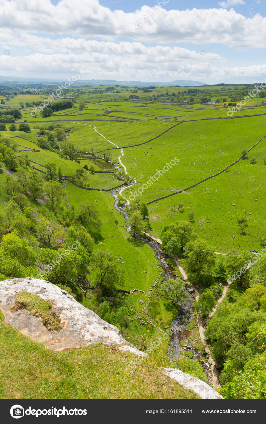 Malham Cove view from the top Yorkshire Dales National Park UK — Stock ...