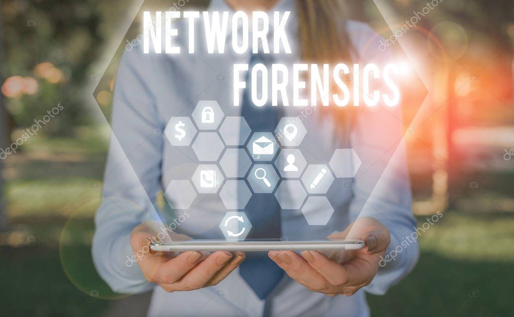 Texto de escritura de palabras Network Forensics. Foto comercial que muestra el monitoreo y ...