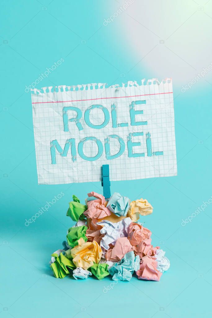 Texto de escritura de palabras Modelo de rol. Concepto de negocio para una demostración mirado ...