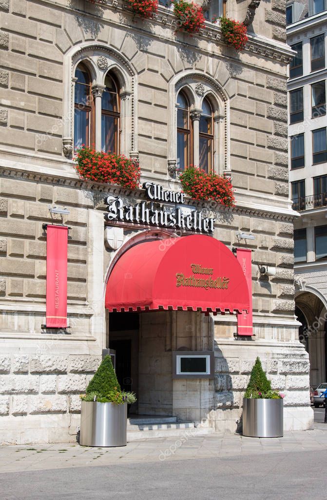 Rathauskeller bar y restaurante en el Rathaus.Tradición y delicias ...