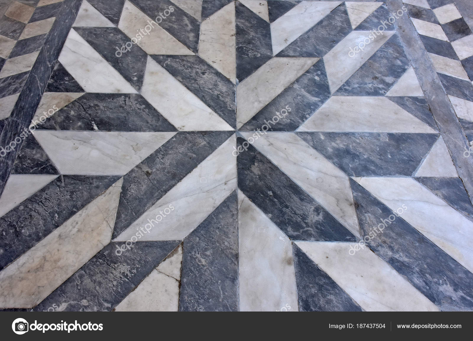 Floor Design With Geometric Shapes | Floor Roma