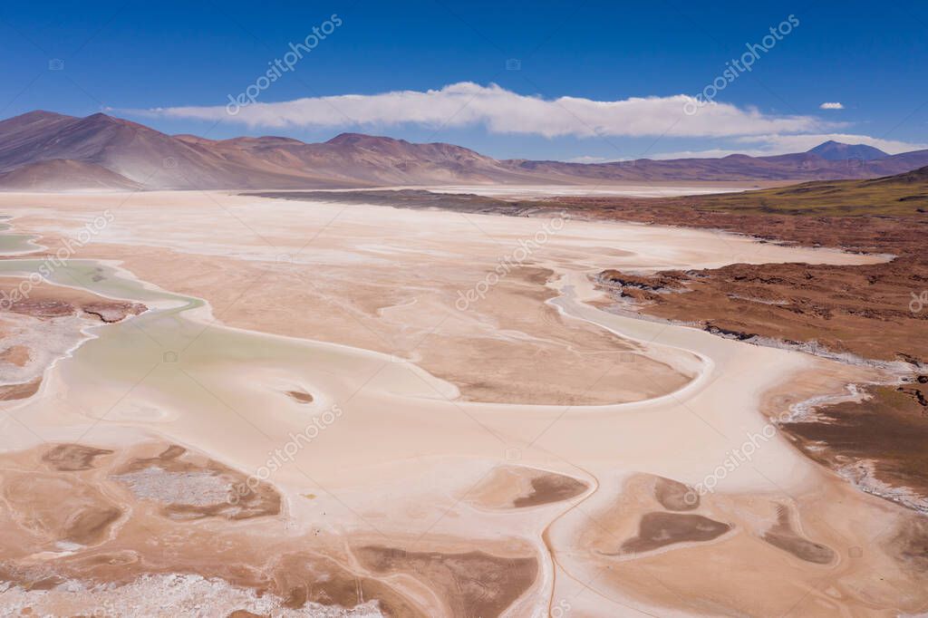 Cordillera y Ruta Aérea de los Andes 23 Laguna Miscanti y Roca Roja 2022