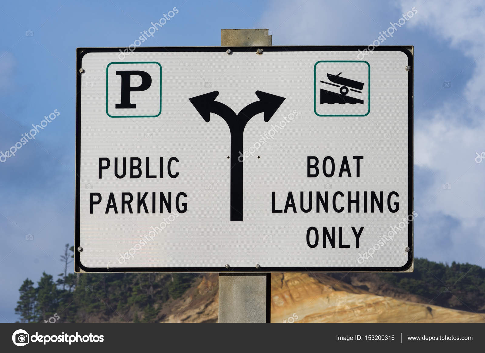 Sign for public parking and launch Stock Photo by ©zigzagmtart 153200316