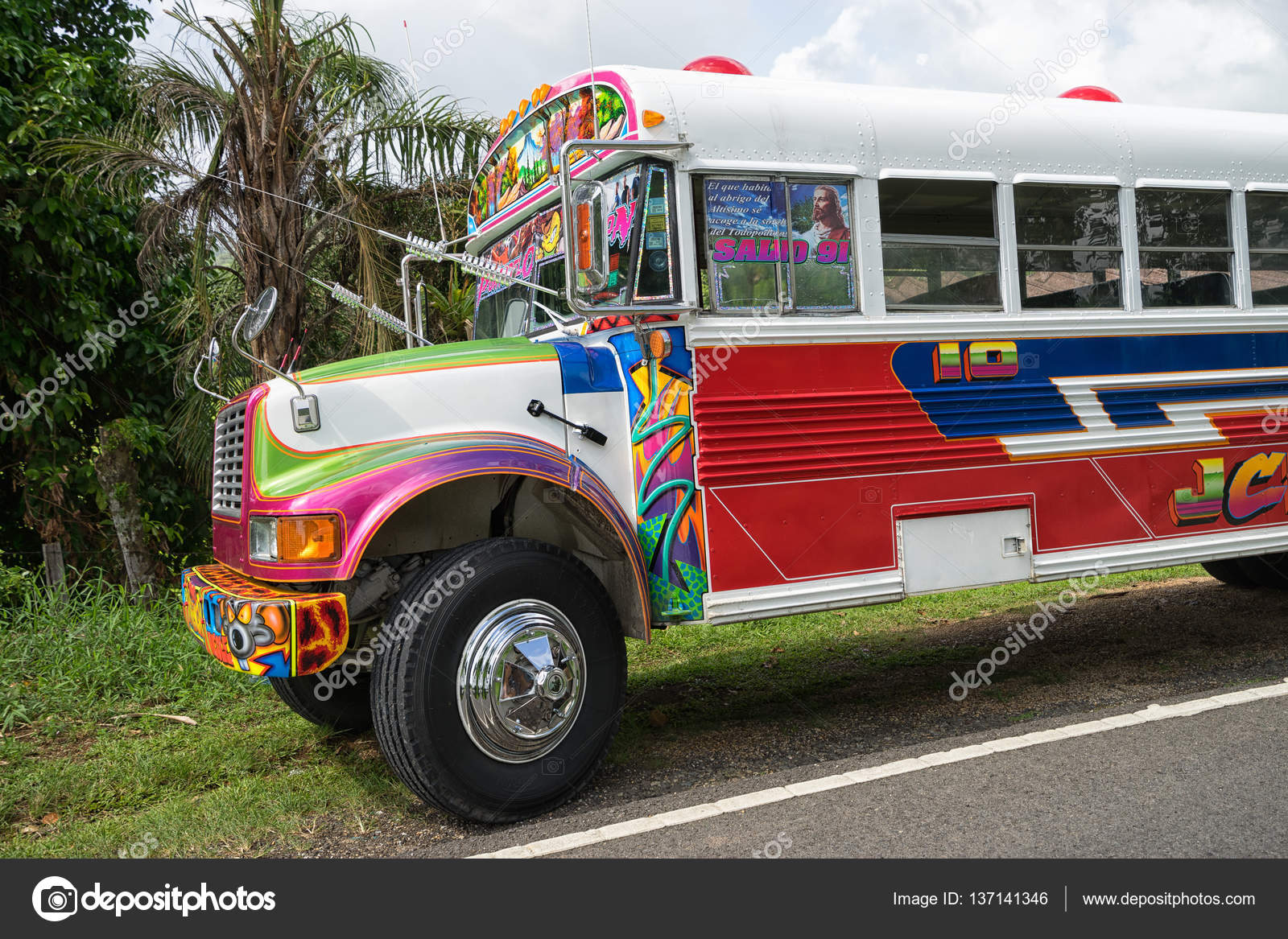 Colourful bus in Panama – Stock Editorial Photo © Quasarphoto #137141346
