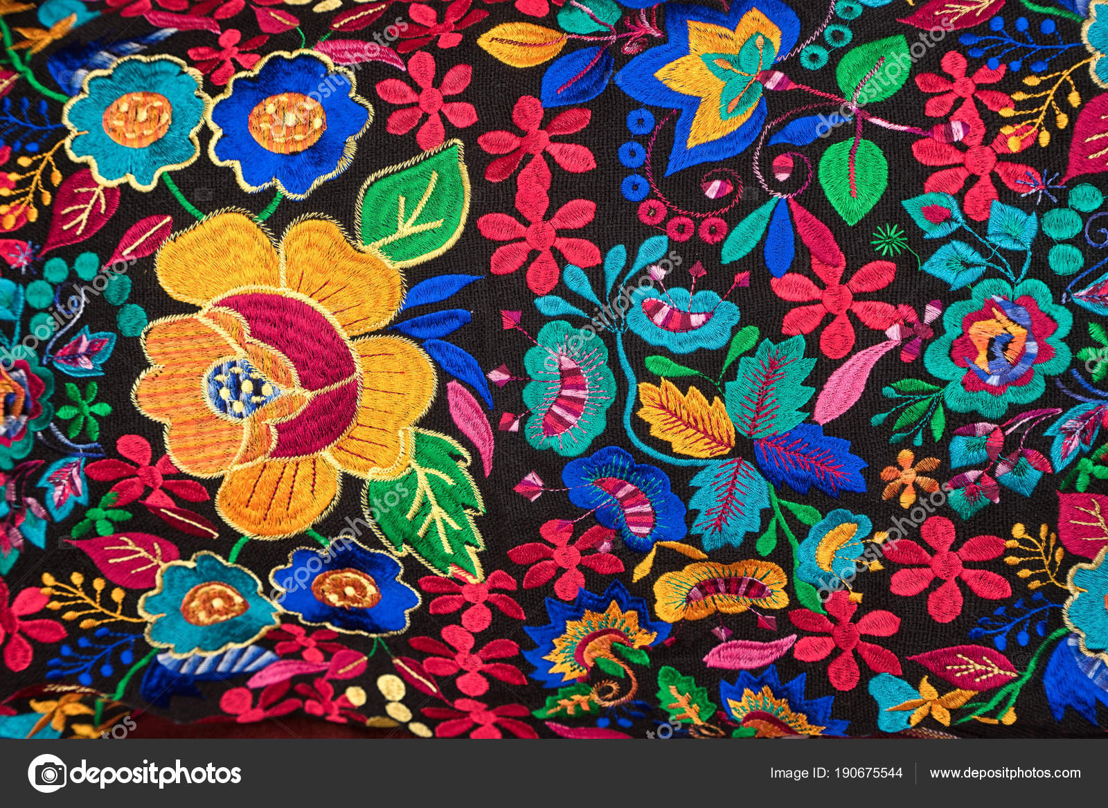 Colourful indigenous textiles in Ecuador – Stock Editorial Photo ...