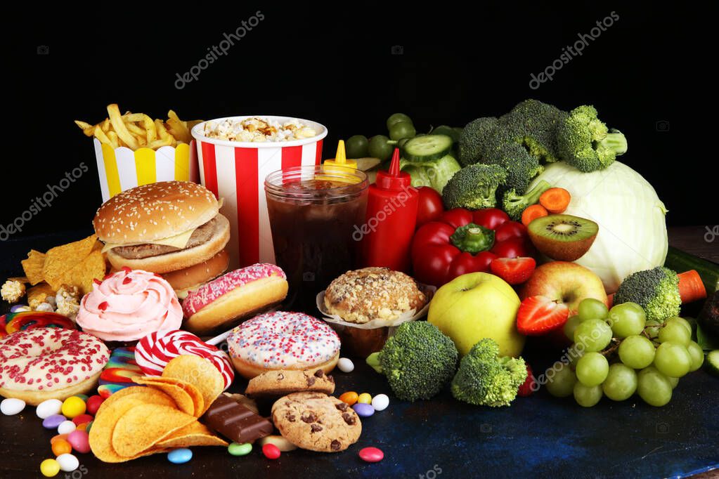 alimentos saludables o poco saludables. Concepto de foto de comida sana ...