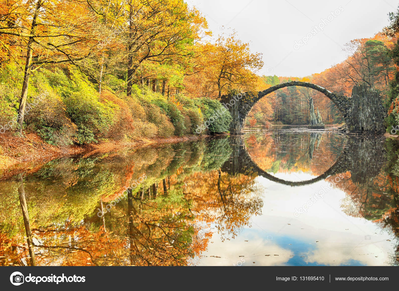 Rakotz Bridge (Rakotzbrucke, Devil's Bridge) in Kromlau, Saxony — Stock ...