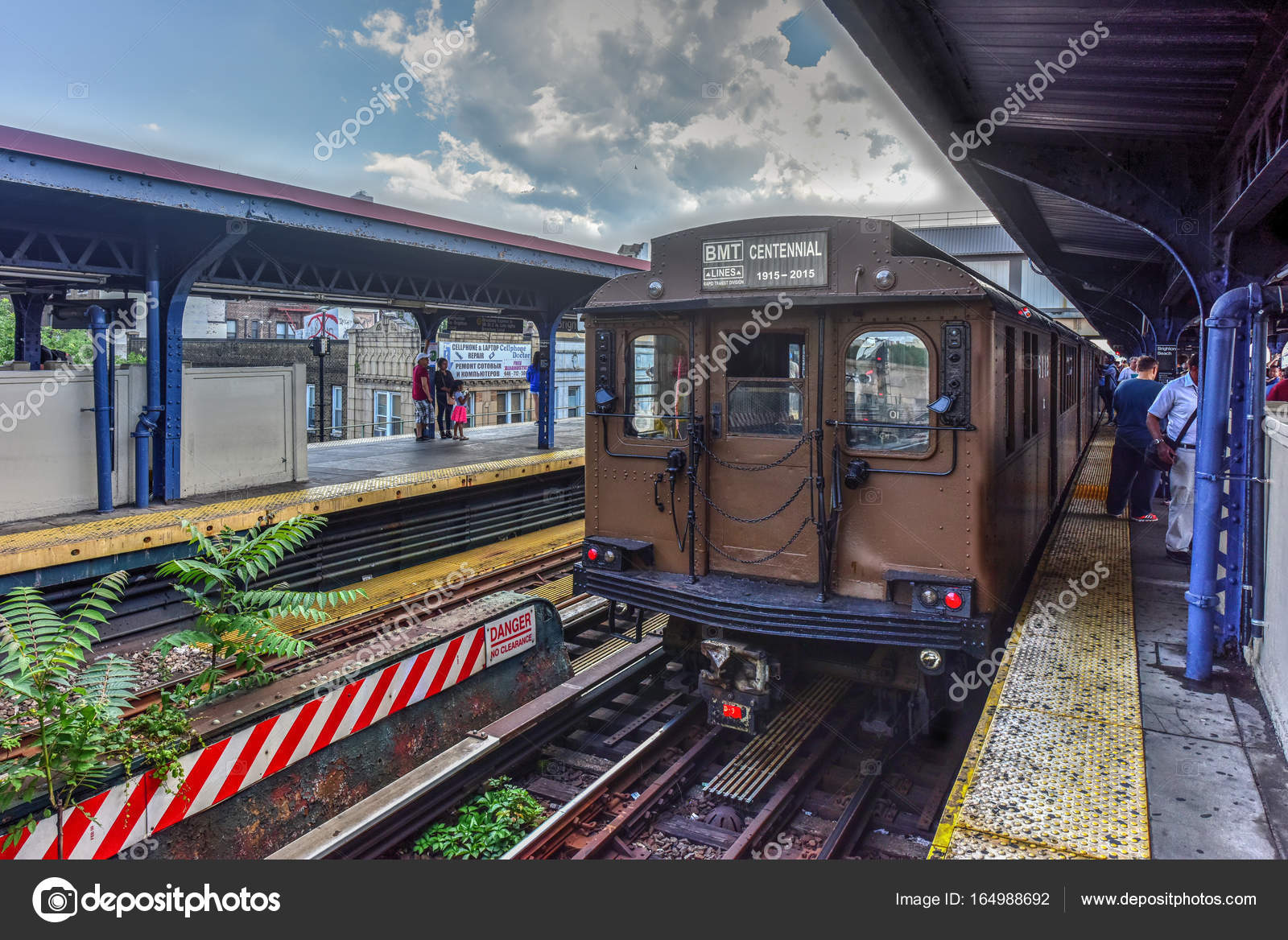 NYC Vintage Subway Train – Stock Editorial Photo © demerzel21 #164988692