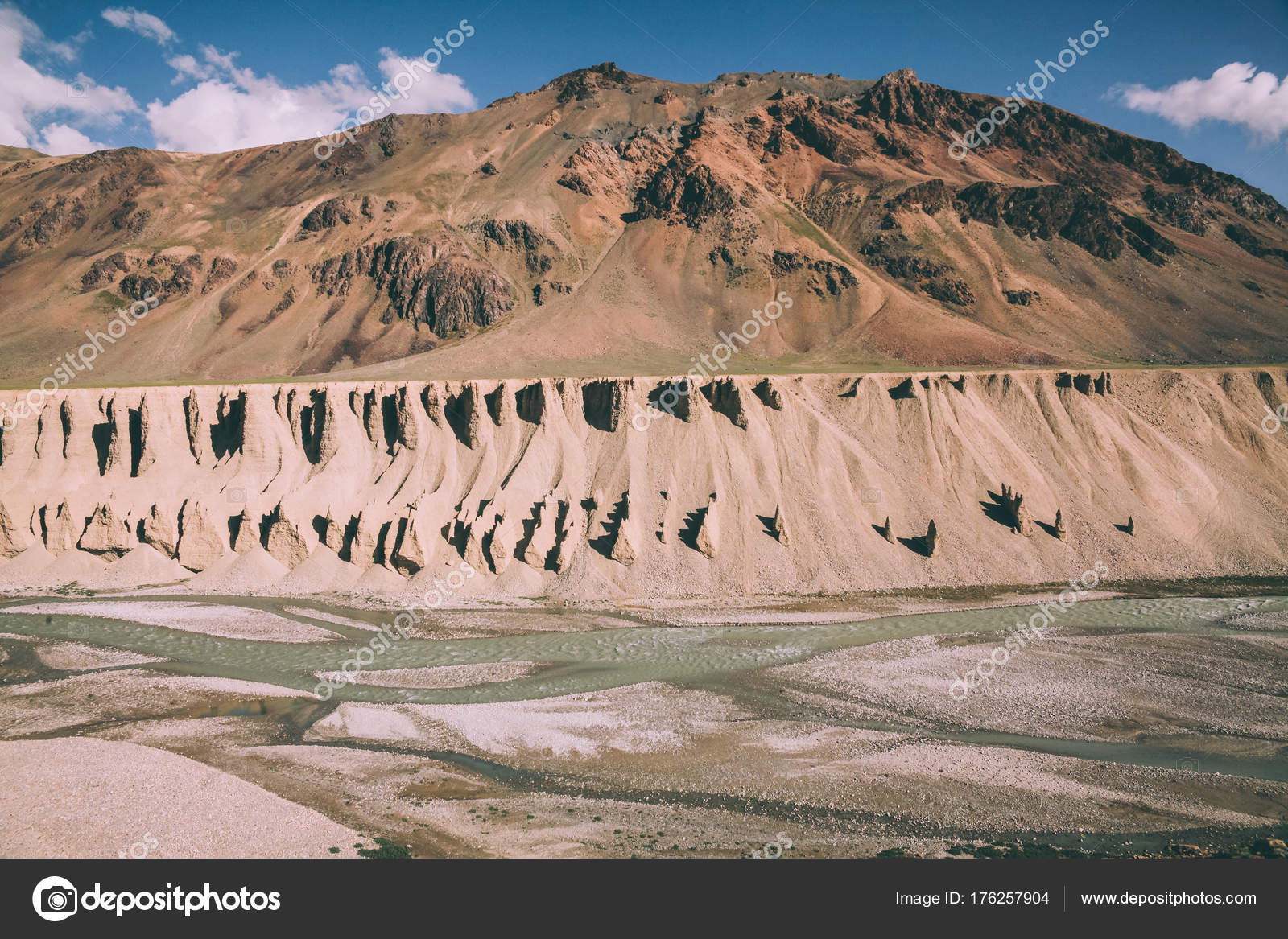 Majestic Natural Formations Mountain River Indian Himalayas Ladakh ...