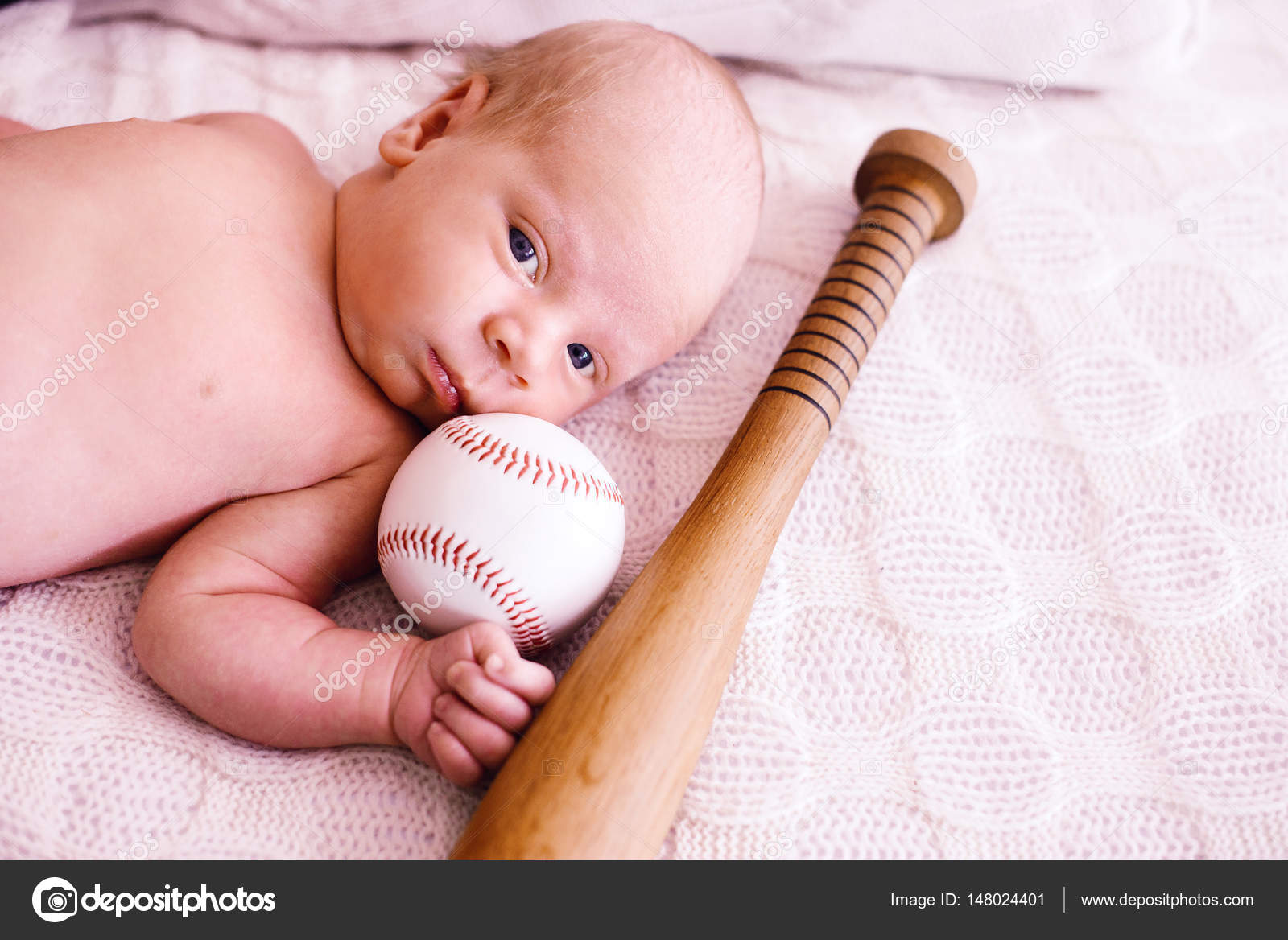 Newborn baby boy with baseball bat and ball — Stock Photo © VlaDee ...