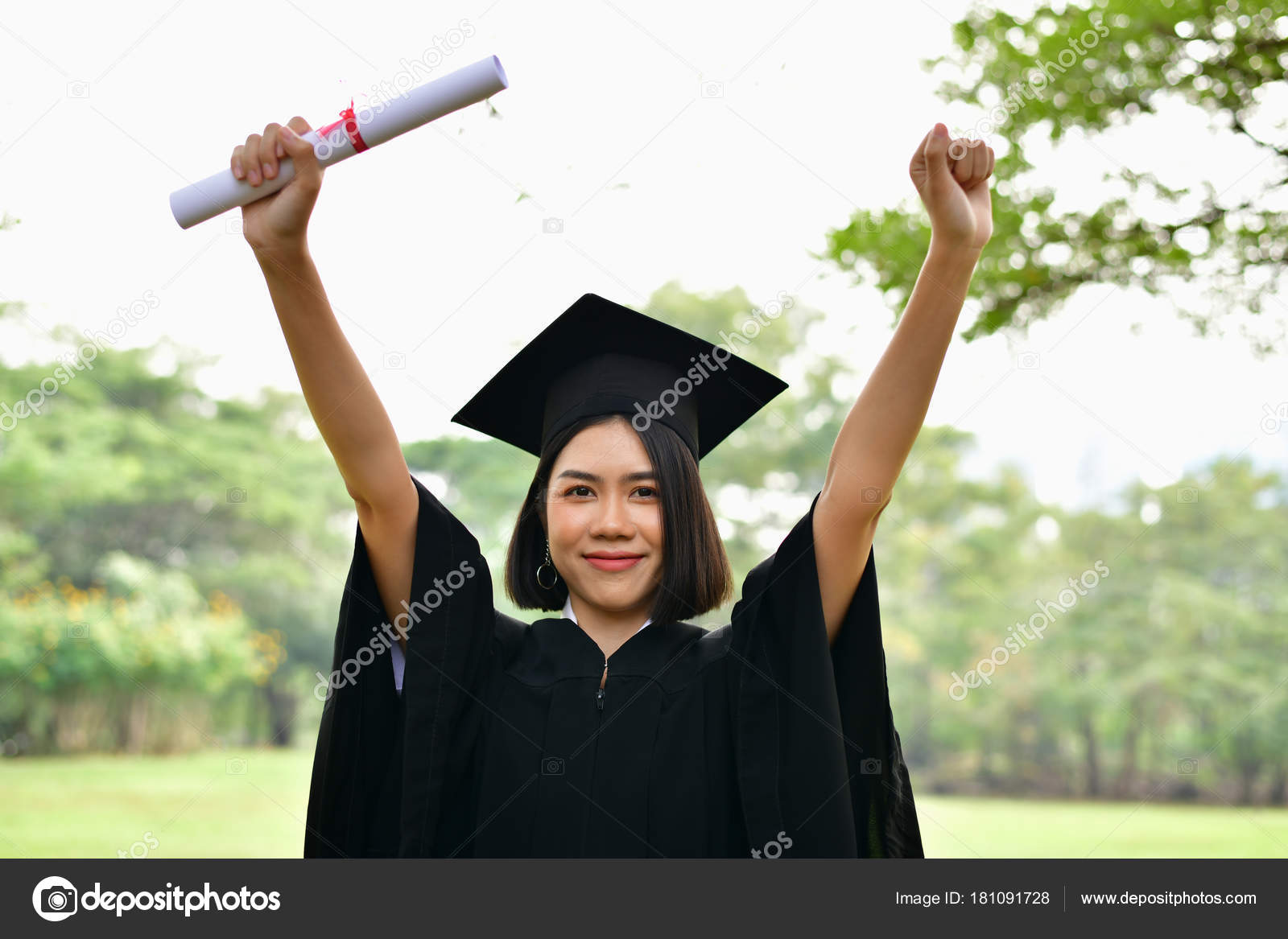 Graduation Concept. Graduated students on graduation day. Asian — Stock ...