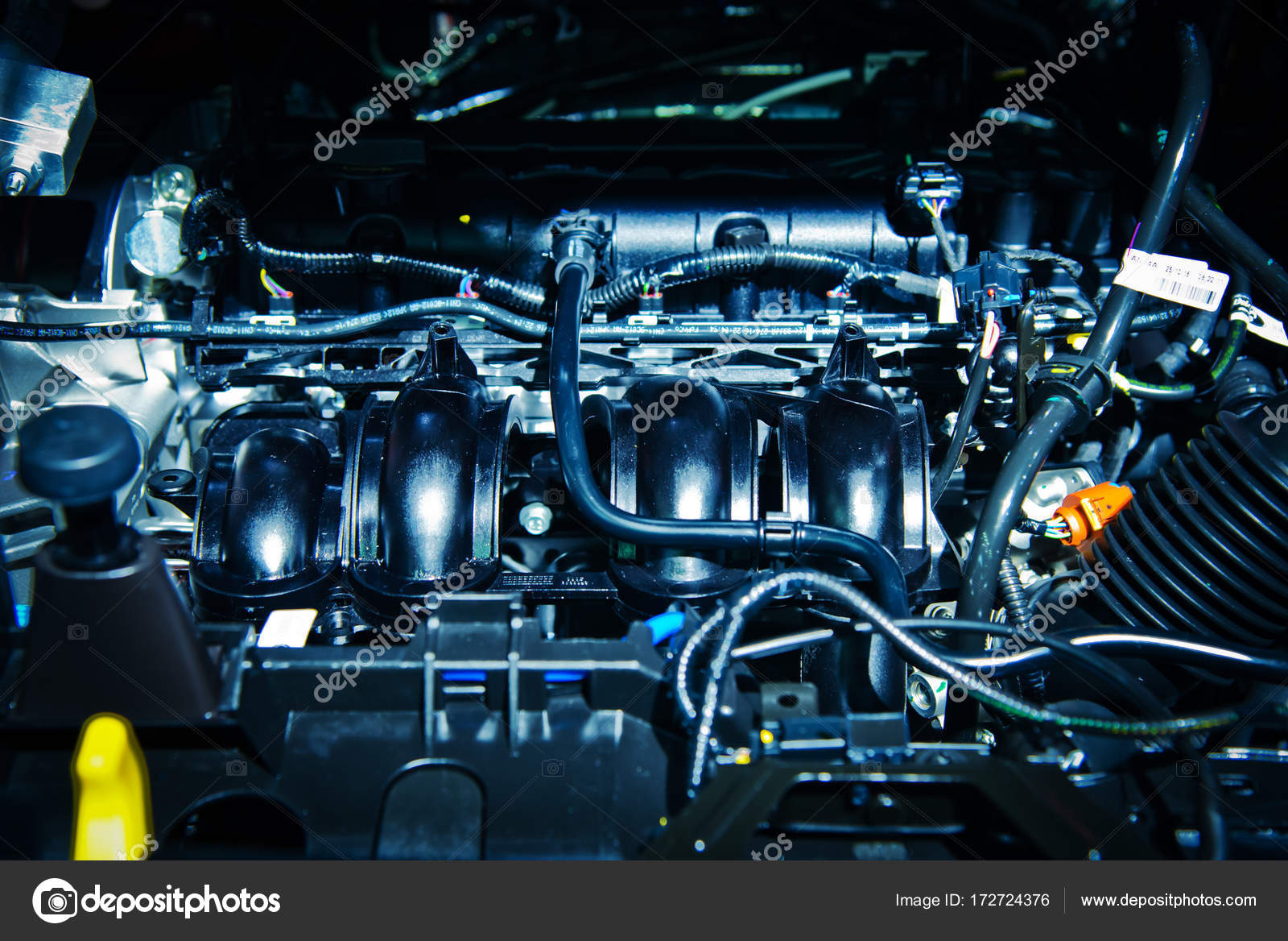 The car engine Stock Photo by ©patiwit2@hotmail.com 172724376