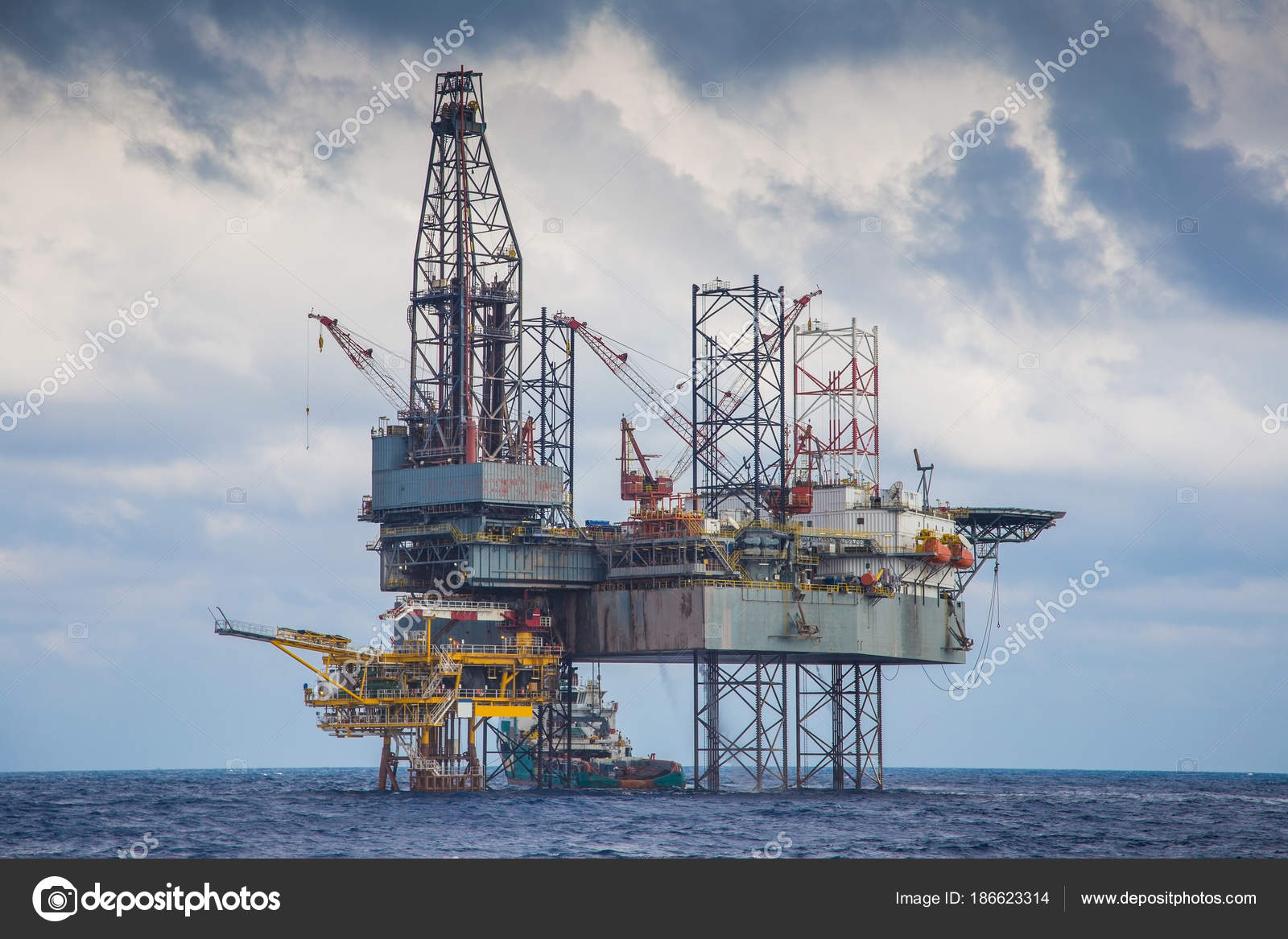 offshore workover rig in stock