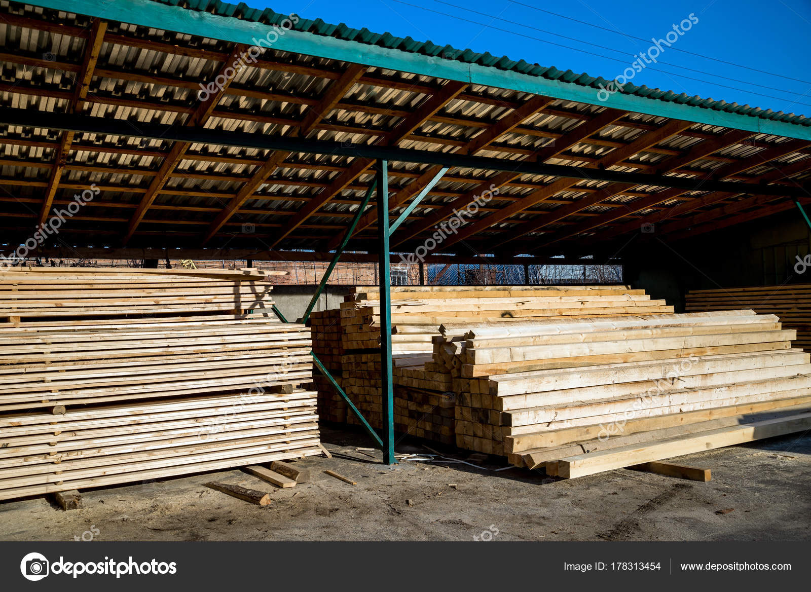 Production Factory Boards Stock Photo by ©DmytroTomson 178313454