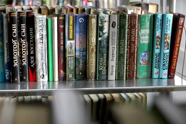 Books Racks Library – Stock Editorial Photo © Velfoto #375160900