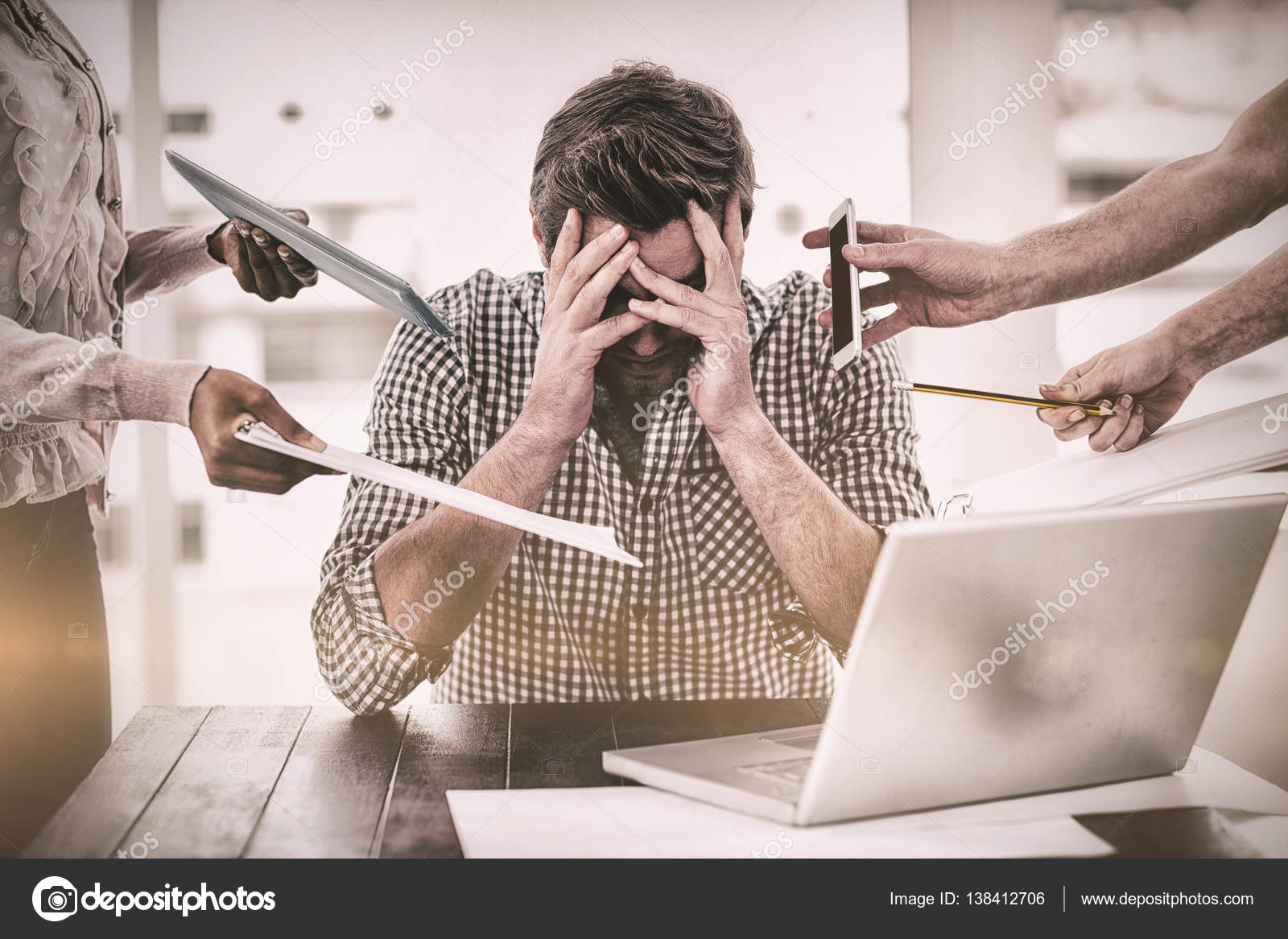 Businessman stressed out at work — Stock Photo © Wavebreakmedia #138412706