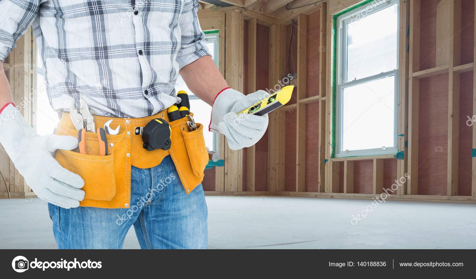 Handyman holding worktool — Stock Photo © Wavebreakmedia #140188836