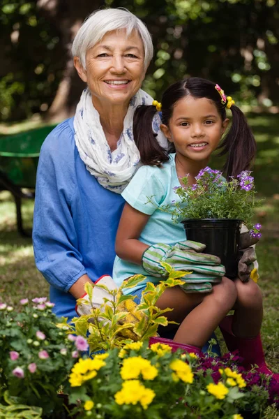 Intergenerational gardening Stock Photos, Royalty Free ...