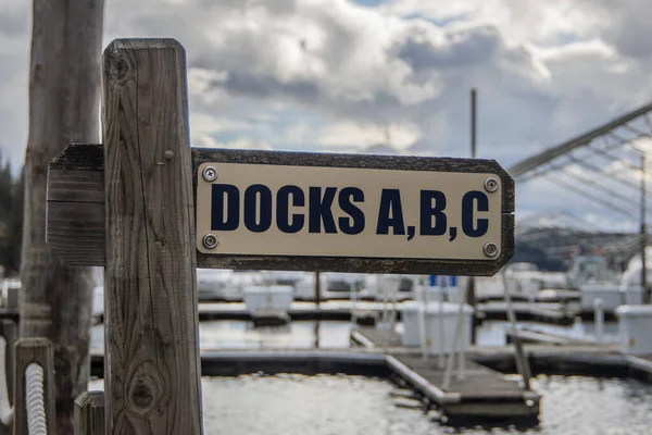 Dock gates Stock Photos, Royalty Free Dock gates Images | Depositphotos
