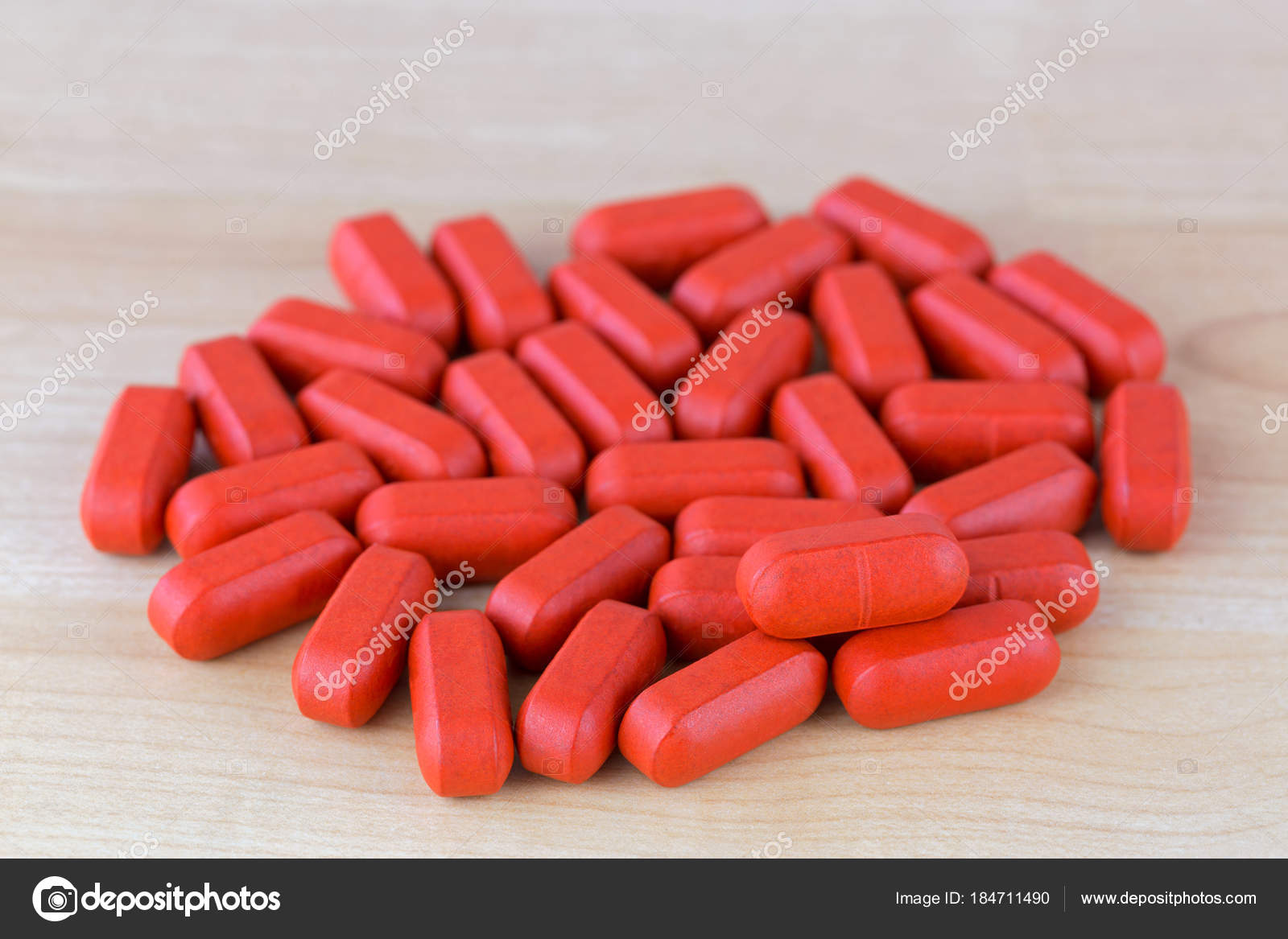 Red film coated tablets of Multi Vitamins and Minerals, anti stress ...