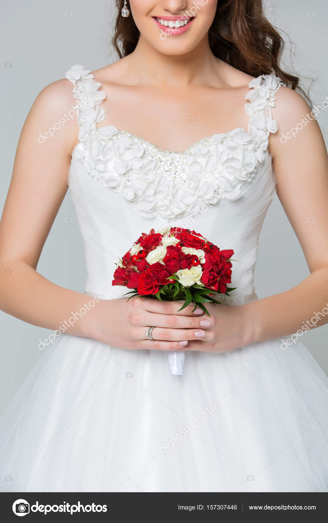 Beautiful young bride girl — Stock Photo © Svetography #157307446