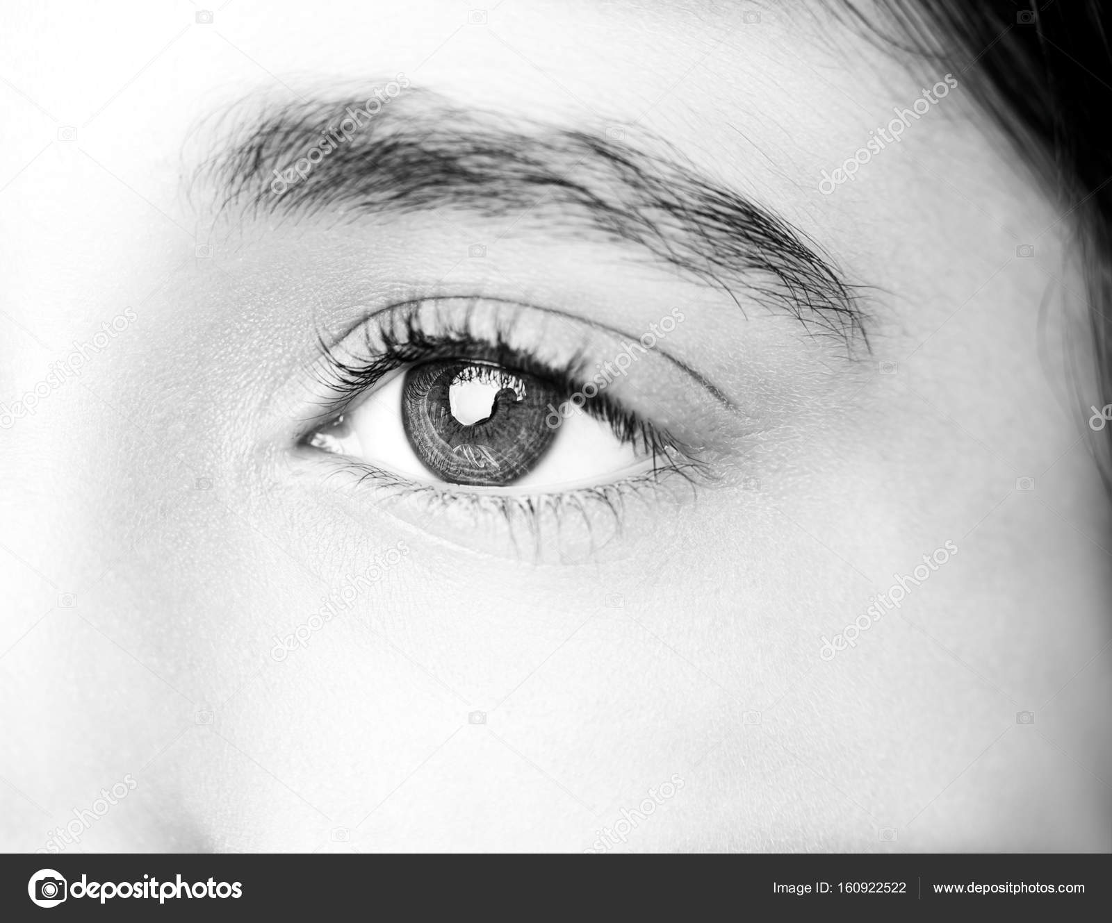 A beautiful insightful look eye. Close up shot — Stock Photo © Viculia ...