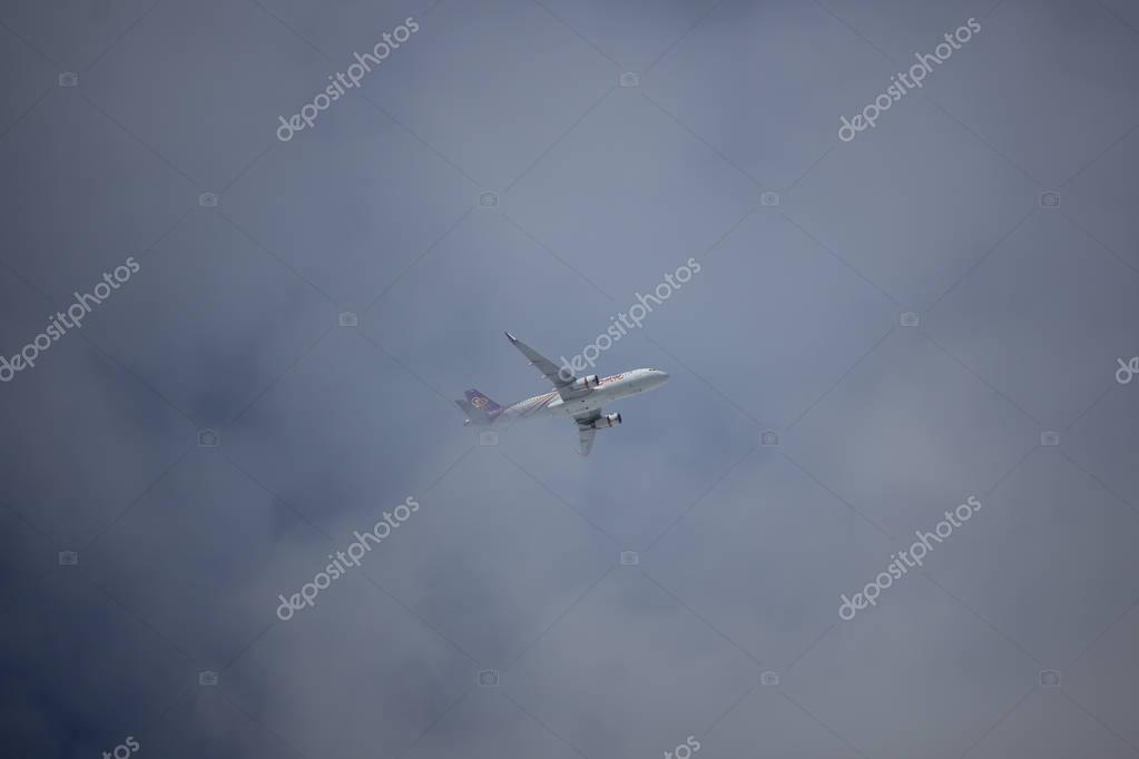 HS-TXS Airbus A320-200 con ala de la vía aérea Thaismile. 2022