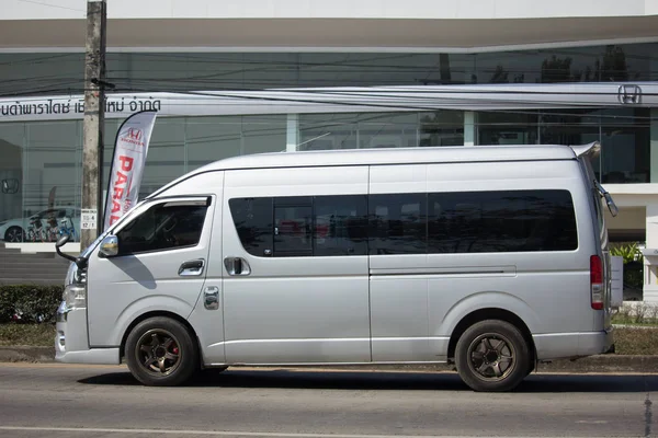 Fotos de Van outdoor, Imagens de Van outdoor sem royalties | Depositphotos