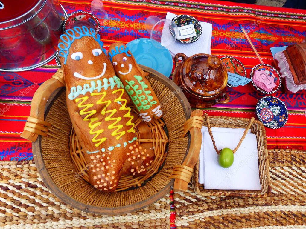 Pan 'Guagua de pan' o figuras del pan ecuatoriano. Panes hechos de ...