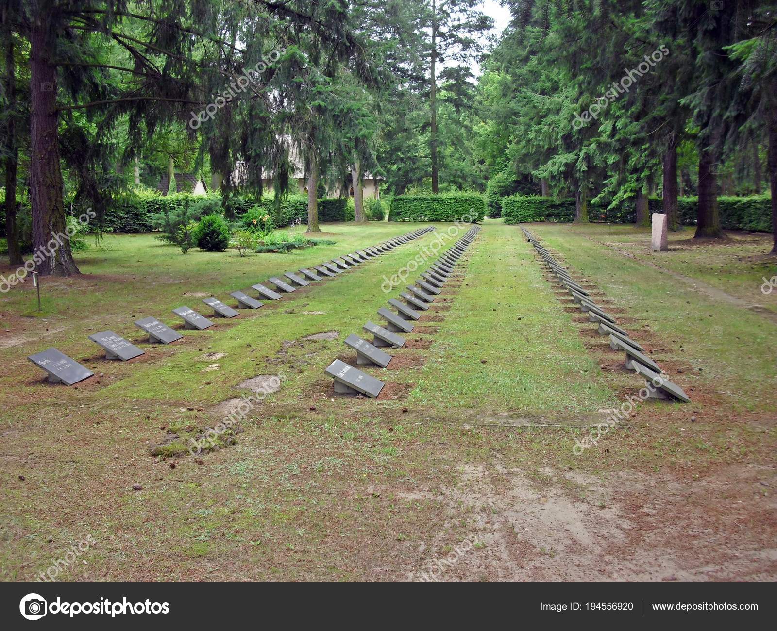 Innocent Victims War — Stock Editorial Photo © Sandmann59 #194556920