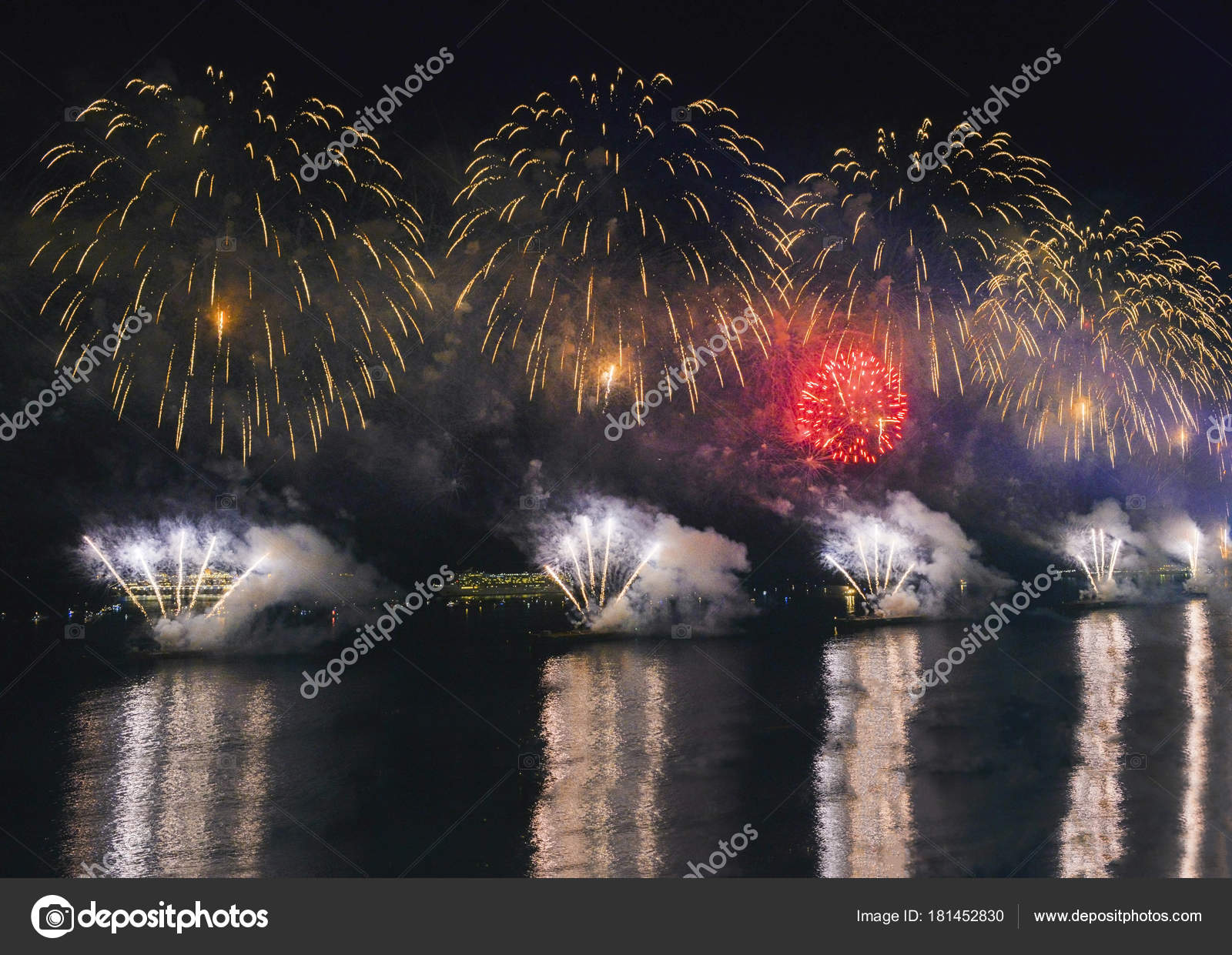 Iconic and breath-taking fireworks display Stock Photo by ©Brasilnut ...