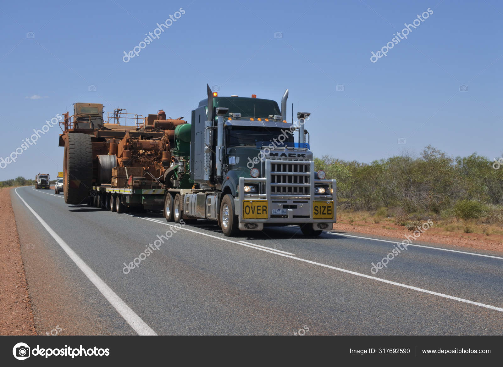 Oversize vehicle convoy on National Highway 95 in Western Austra ...